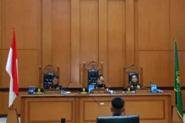 Dalam Sidang, Sertu Akbar Adli Mengaku yang Memerintahkan Penembakan ...